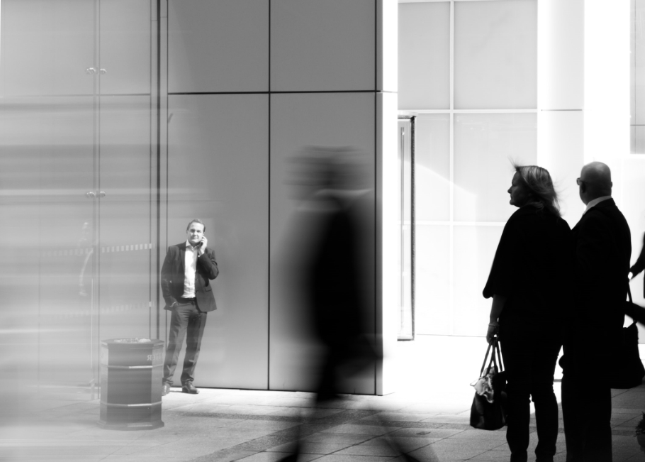 Monet broker | O nama